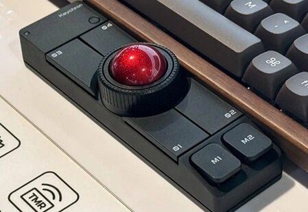 Keychron zaprezentował nowe urządzenie. Ten trackball to eksperyment z ...
