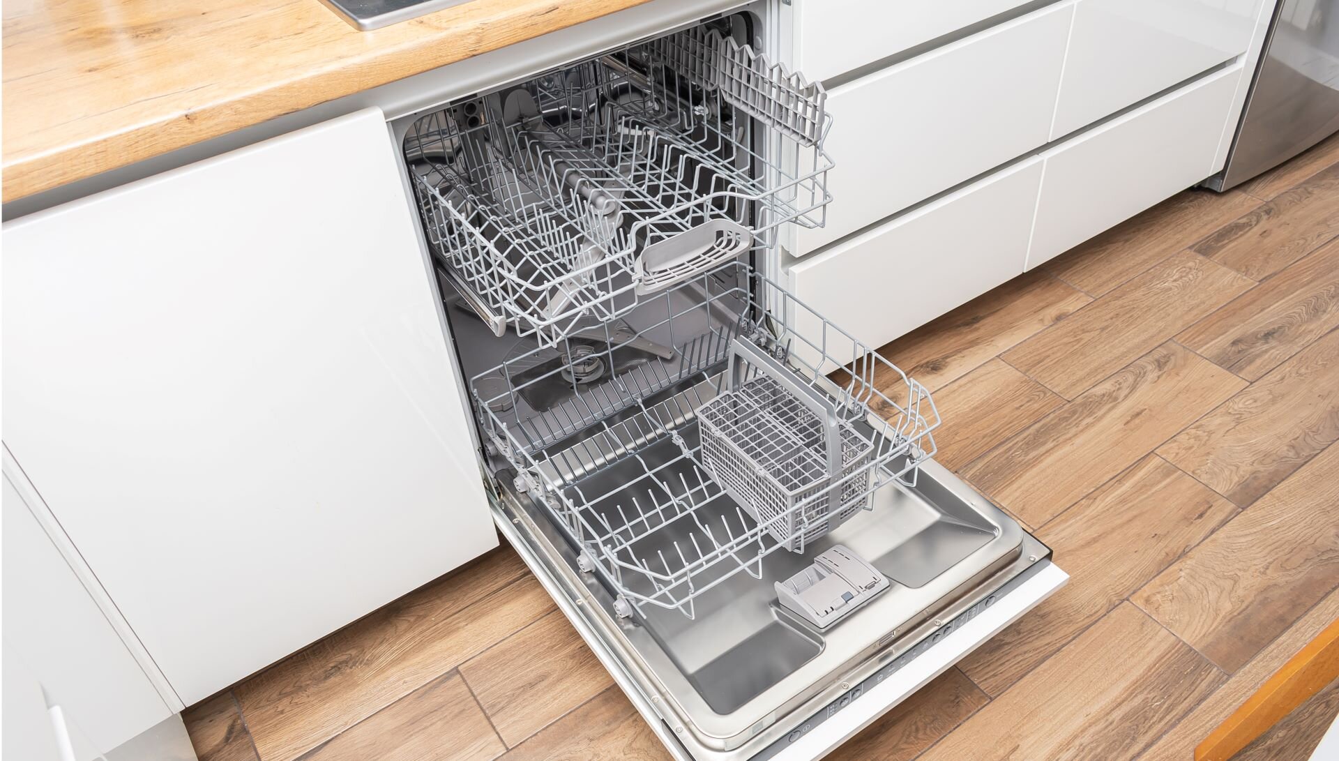 Zmywarka do zabudowy 60 – ranking 2024 [TOP10] | Poradnik Media Expert